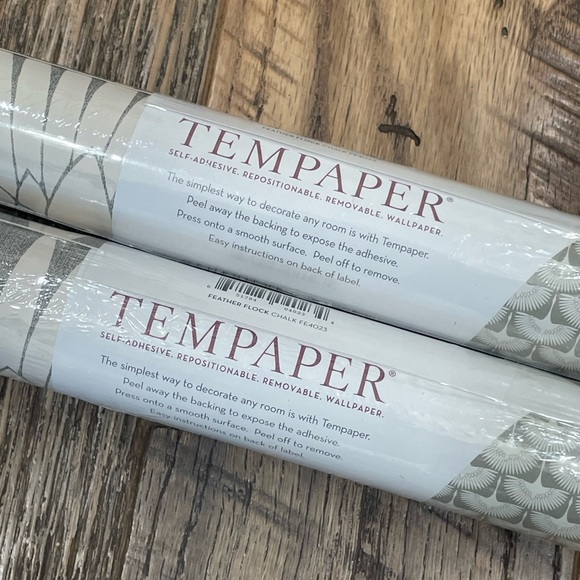 Tempaper | Wall Decor | New 2 Rolls Tempaper Feather Flock Wallpaper ...